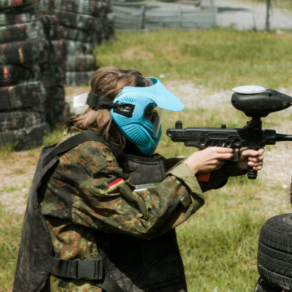 Paintball team building za podjetja: Zakaj je dobra aktivnost?